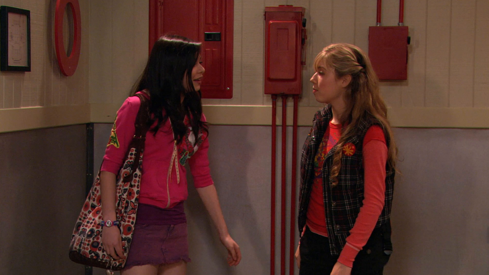 iCarly Temporada 2 Grátis | Pluto TV